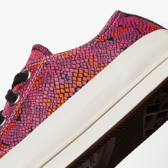 Converse | Shoes | Converse Chuck 7 Low Digital Daze Python Print ...